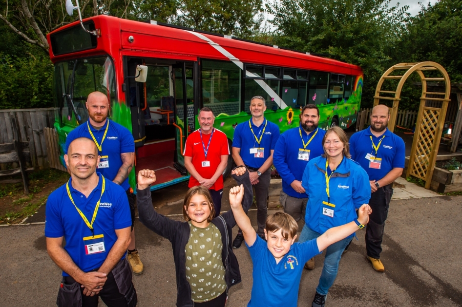 Cranbrook school gets solar powered wellbeing bus thanks to our community volunteers | LiveWest
